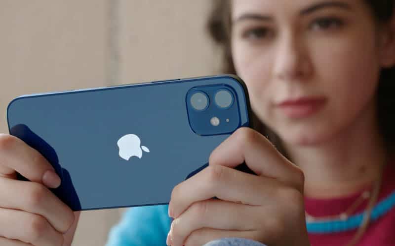 全面配備 OLED 靚芒，有大有細 iPhone 12／12 Mini 多色輕巧 5G 機 - MobileMagazine