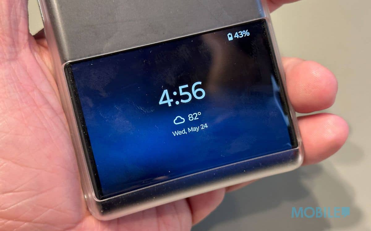 型格電動捲軸屏！Motorola Rizr Z3 概念機上手玩 - MobileMagazine