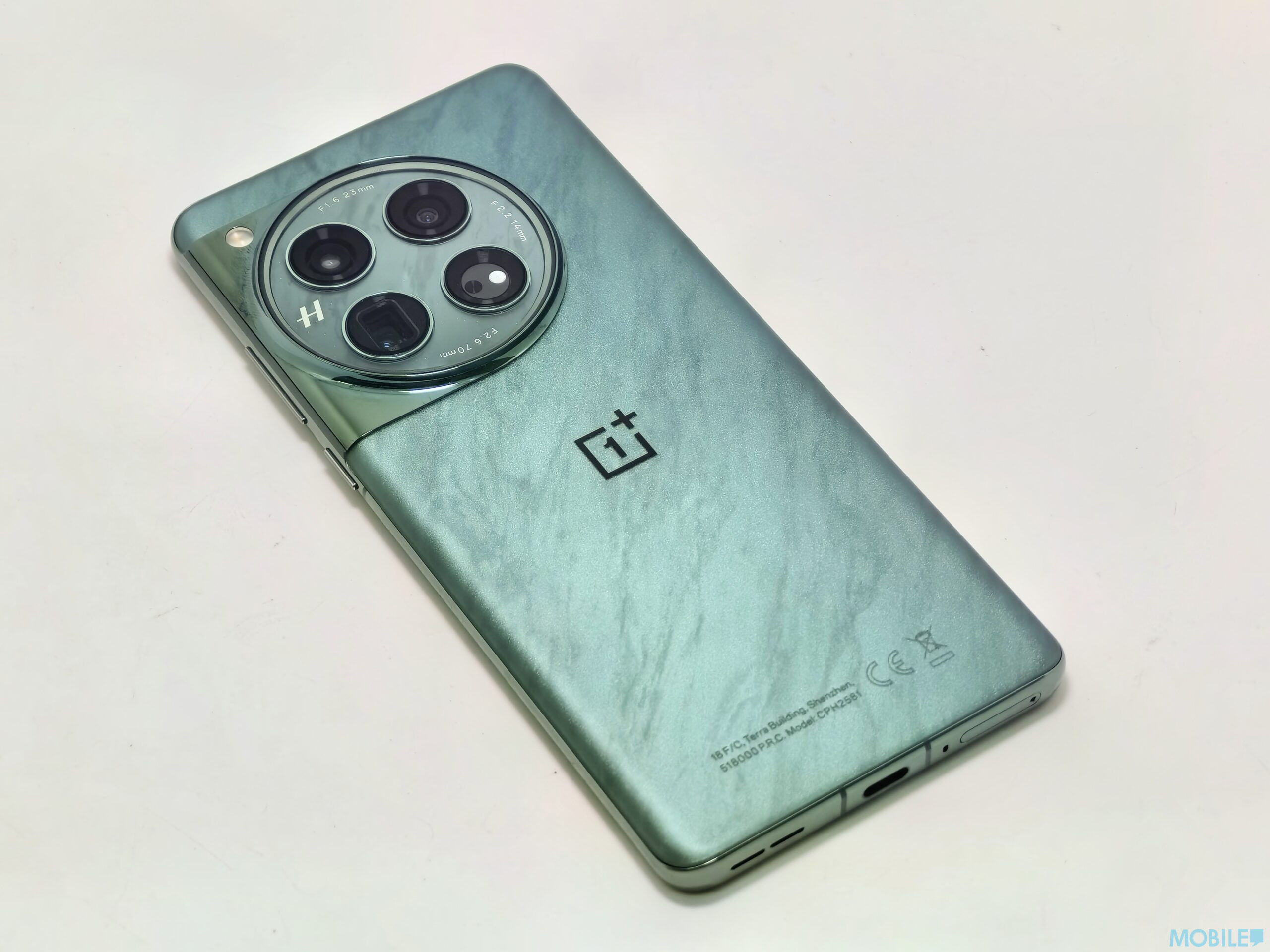 電訊商入手One Plus 12 即減$500! - MobileMagazine
